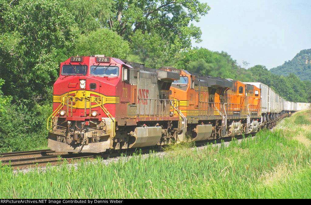 BNSF 778, CP's River Sub.